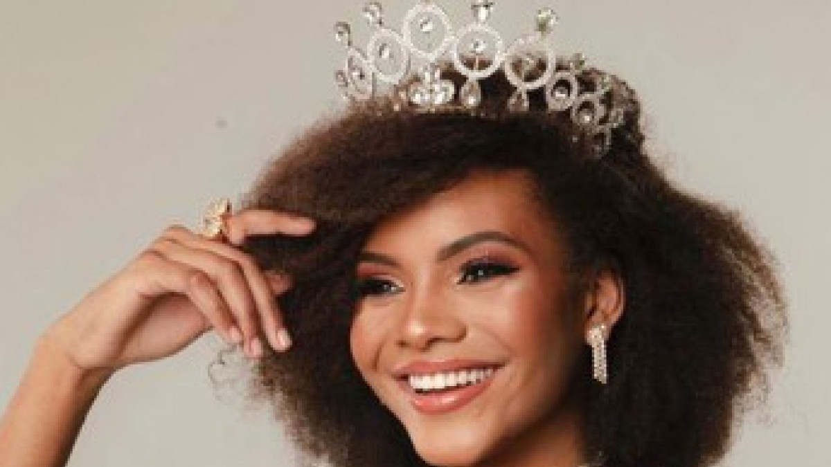 Modelo juiz-forana Julia Costa concorre ao Miss Brasil CNB Teen 2023