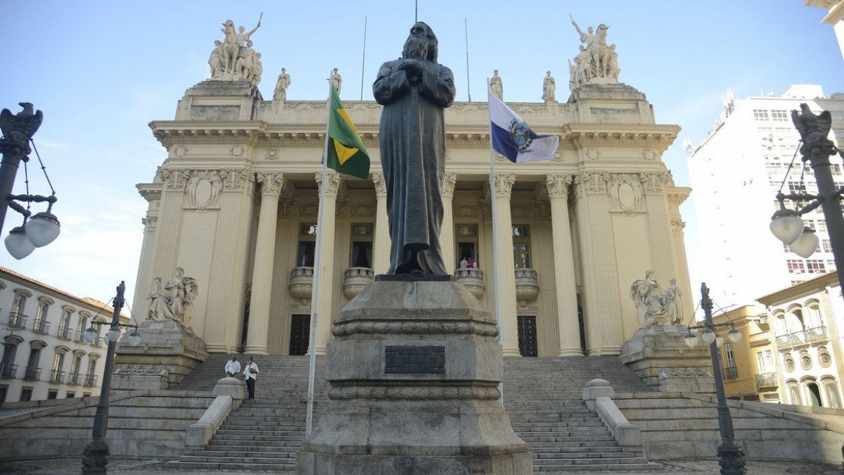 Prédio histórico da Alerj será transformado em centro cultural