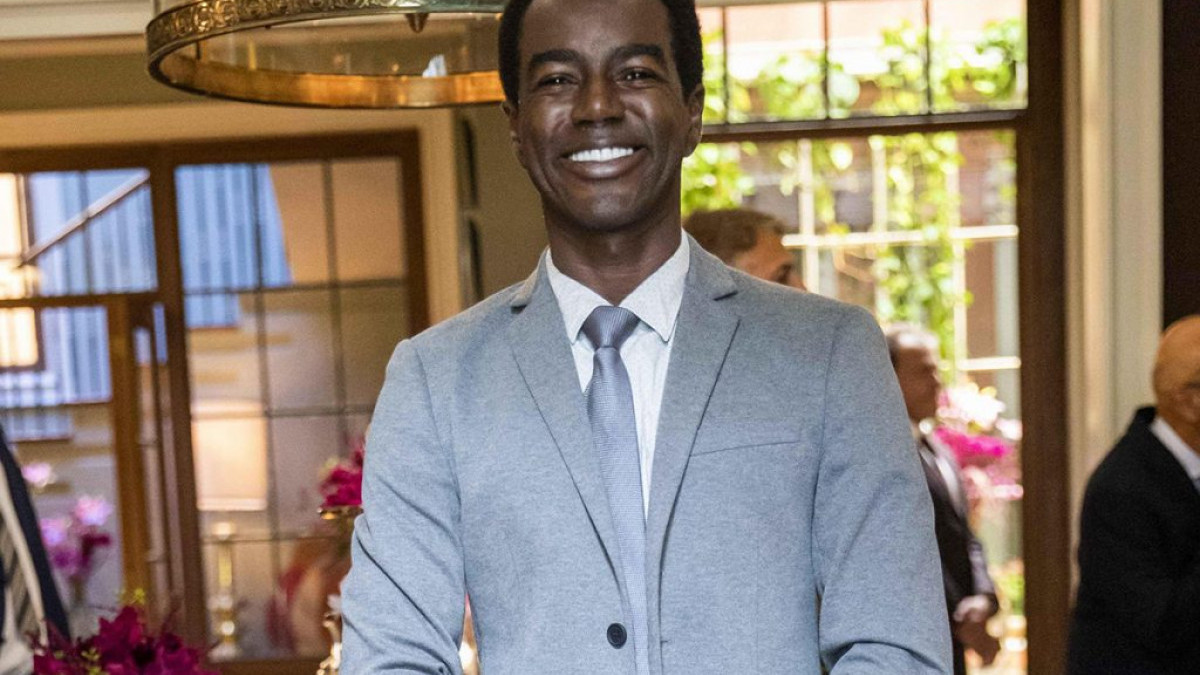 O Sucesso de Odilon como Cantor em Terra e Paixão