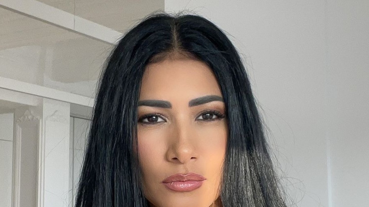 Cantora Simaria Mendes nega ida para o BBB 24 e diz que lançará ...