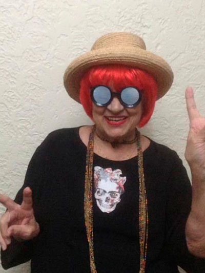 Coordenadora pedag?gica se veste de personagens famosos para driblar ...